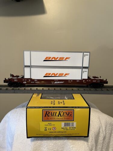 MTH 30-76392 RailKing Husky Stack Car - BNSF | East Main Trains