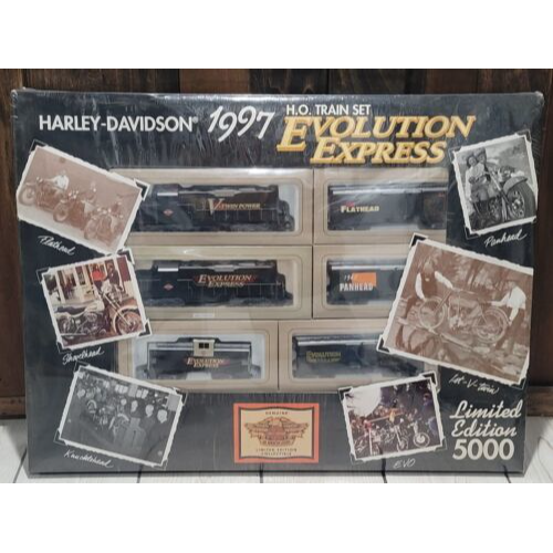 Evolution Express 99292-97V HO Set Harley-Davidson | East Main Trains