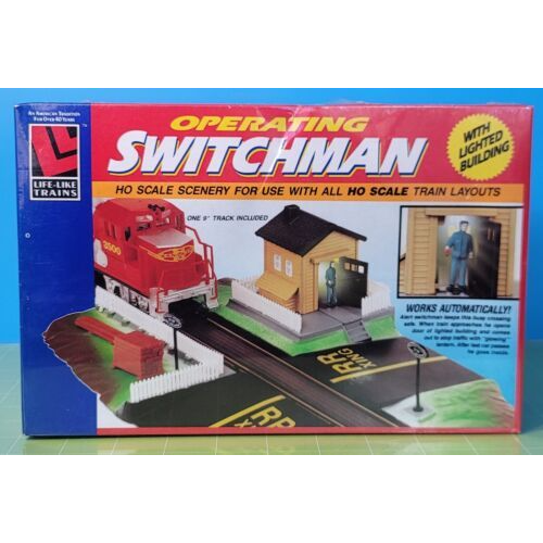 Life Like 8203 Operating Switchman/Lighted Building | East Main Trains