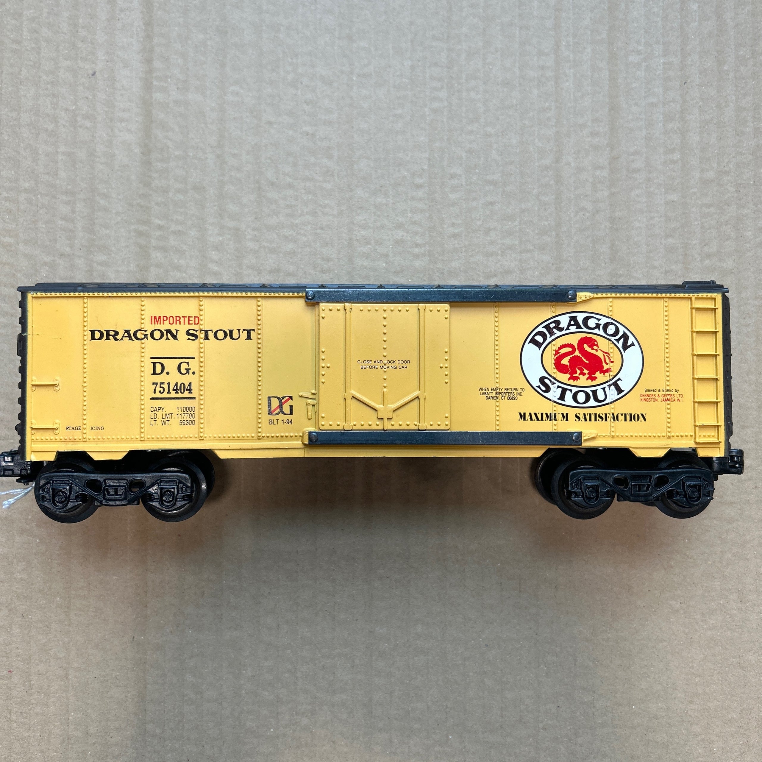 KL 751404 K Line DRAGON STOUT REEFER BOX CAR | East Main Trains