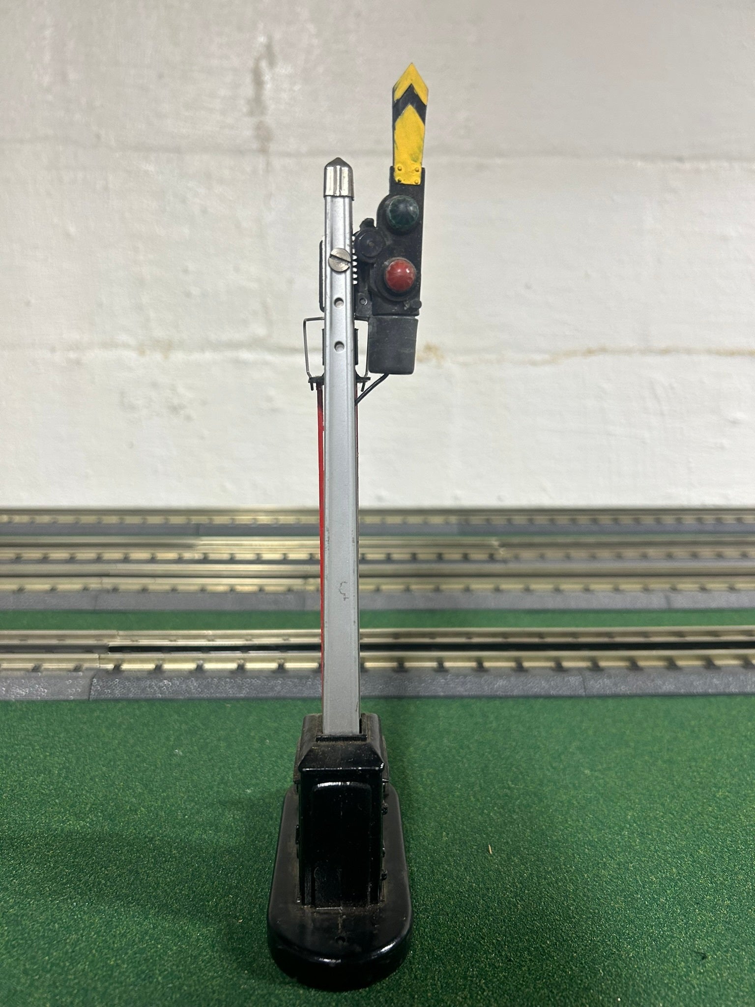 Lionel 151 Vintage Post War Semaphore w/OB | East Main Trains