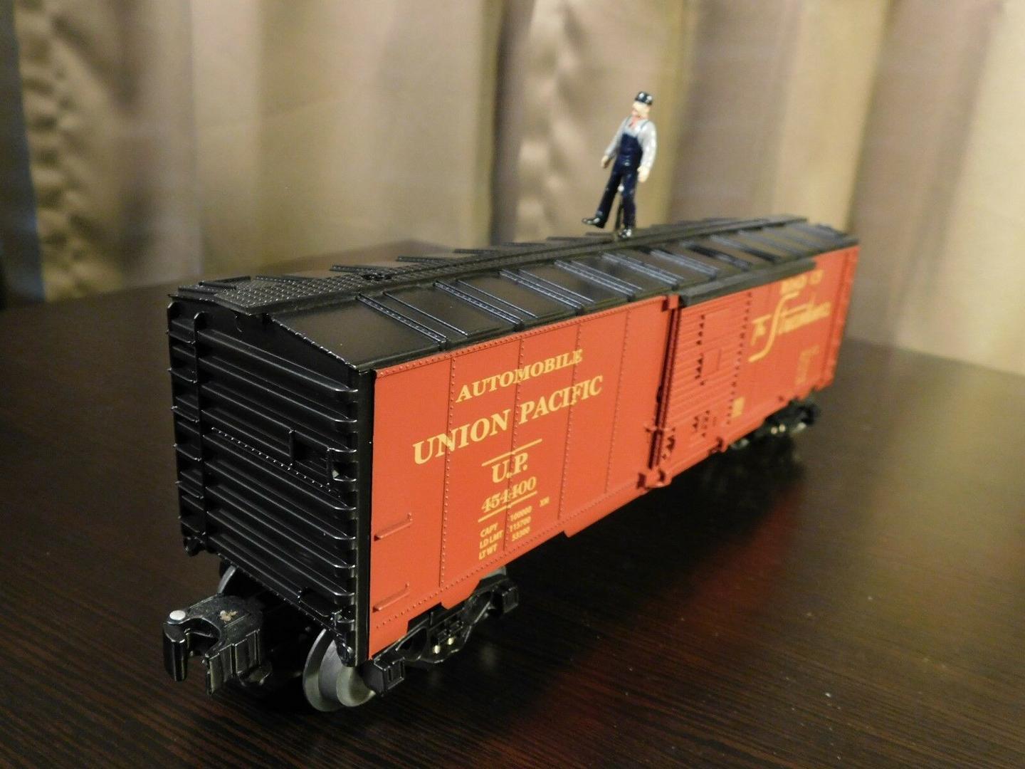 Lionel 29320 UP Boxcar w/Walking Brakeman #454400 | East Main Trains
